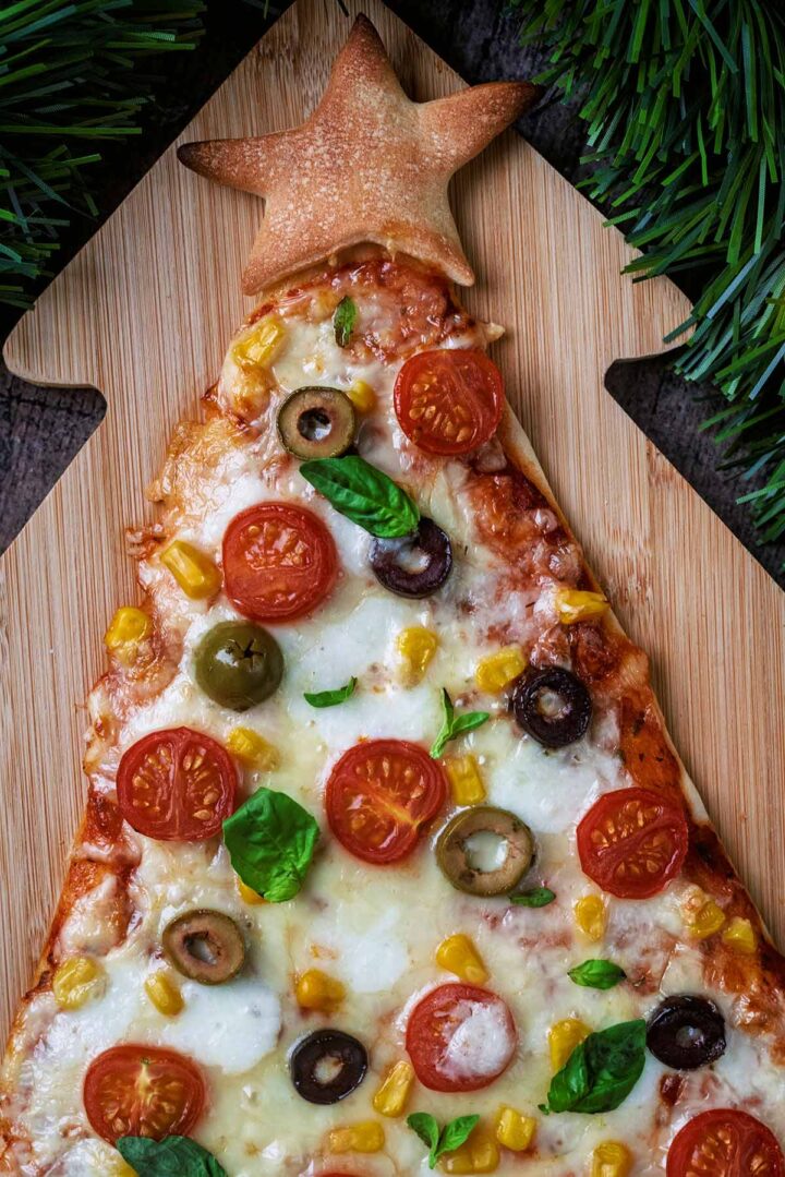Christmas Tree Pizza - Hungry Healthy Happy