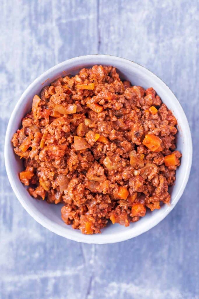 Bolognese Pasta Bake - Hungry Healthy Happy