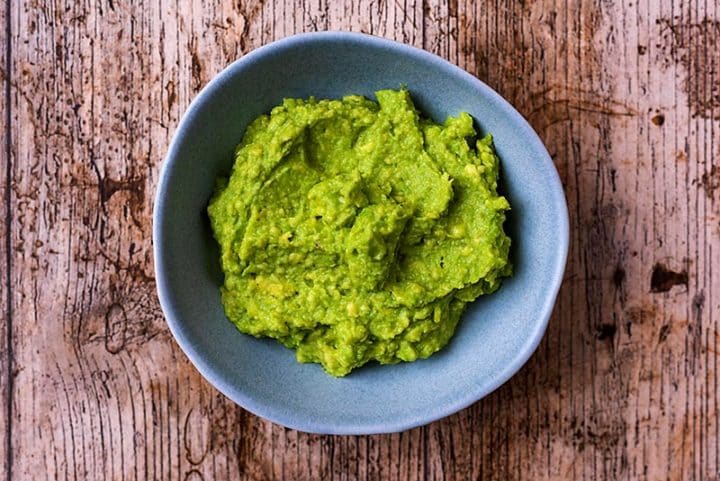 Smashed Avocado on Toast 5 Ways - Hungry Healthy Happy