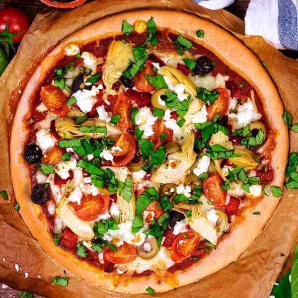 Easy Greek Pizza - Hungry Healthy Happy