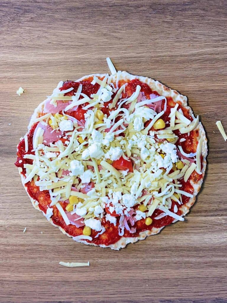 Easy Flatbread Pizza - Hungry Healthy Happy