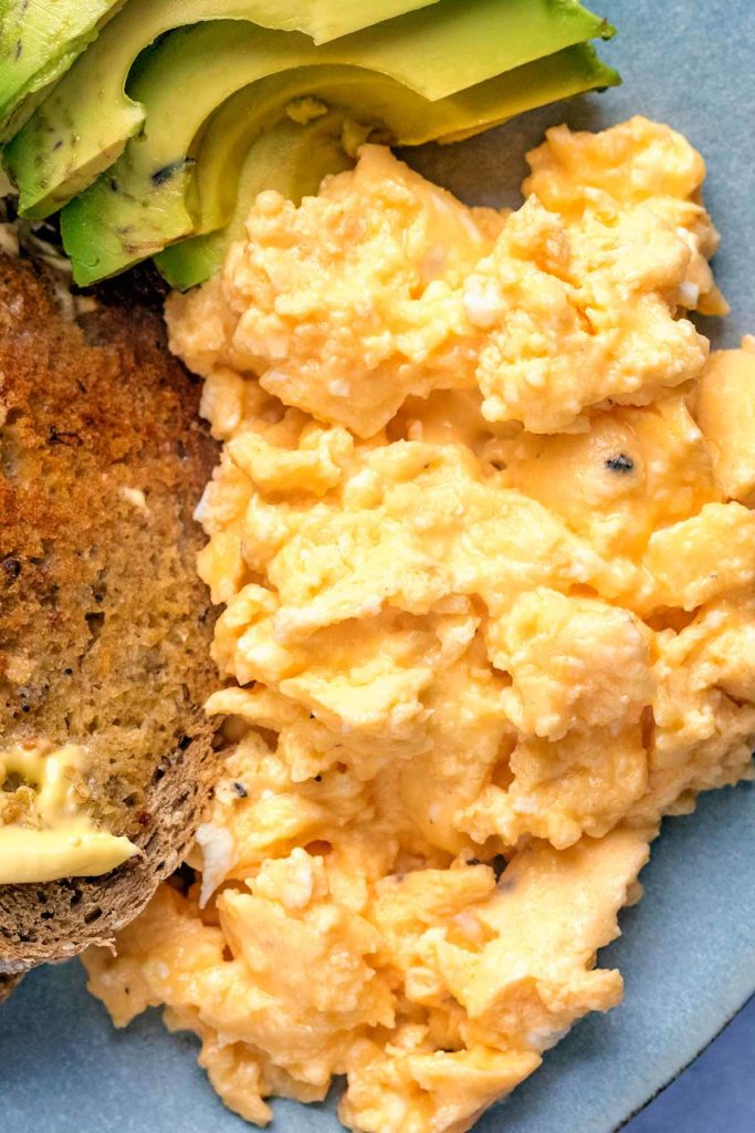 Fluffy Microwave Scrambled Eggs - Hungry Healthy Happy