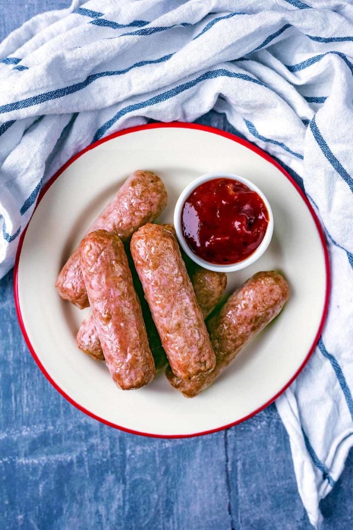 How To Cook Sausages in the Oven - Hungry Healthy Happy