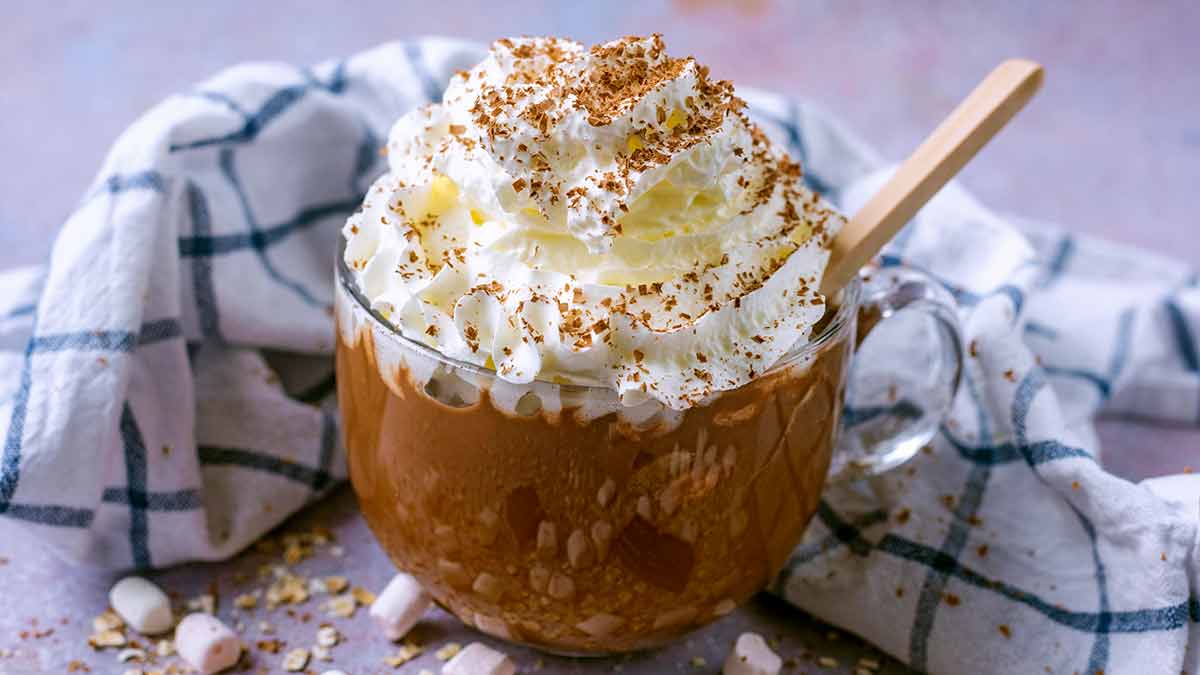 Oat Milk Hot Chocolate - Hungry Healthy Happy