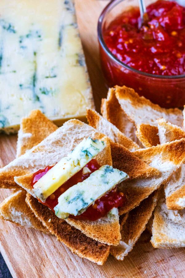 Easy Melba Toast - Hungry Healthy Happy