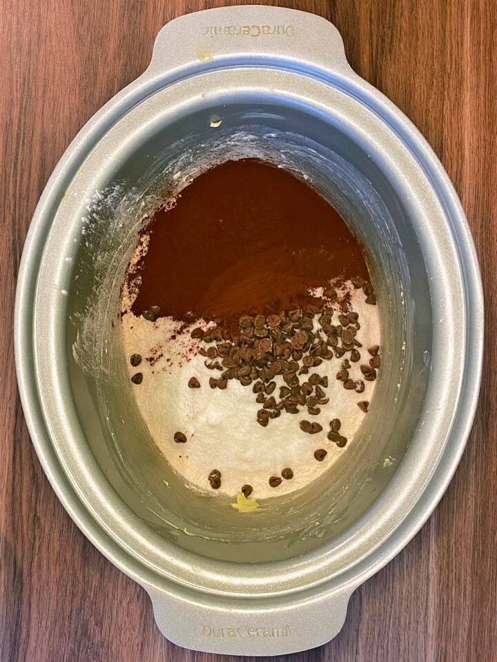 Slow Cooker Chocolate Cake - Hungry Healthy Happy