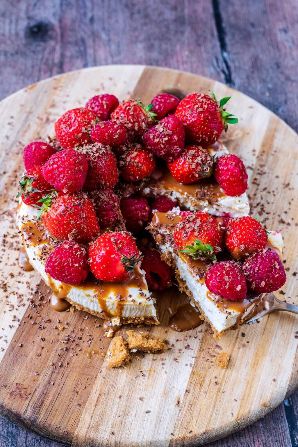 How to Decorate a Cheesecake - Hungry Healthy Happy