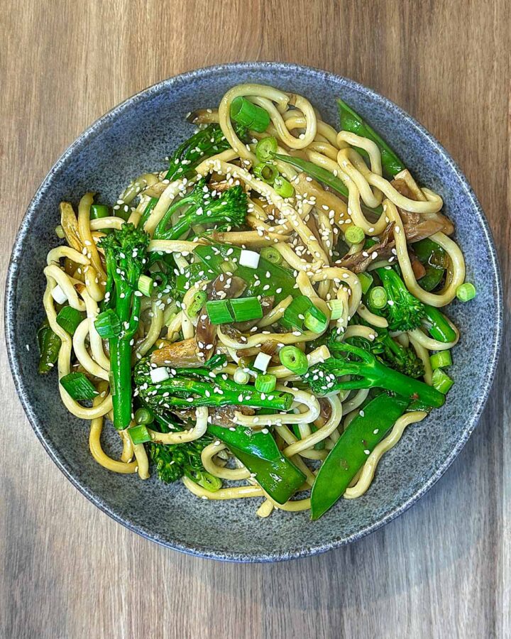 Yaki Udon (Stir-Fried Udon Noodles) - Hungry Healthy Happy