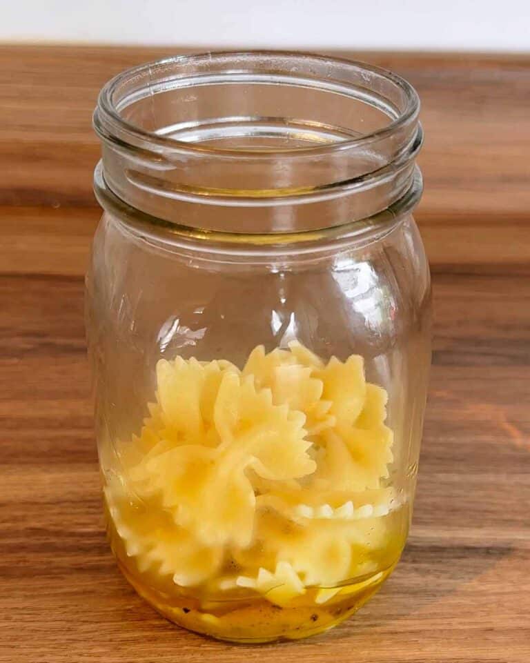 Meal Prep Pasta Salad Jars - Hungry Healthy Happy