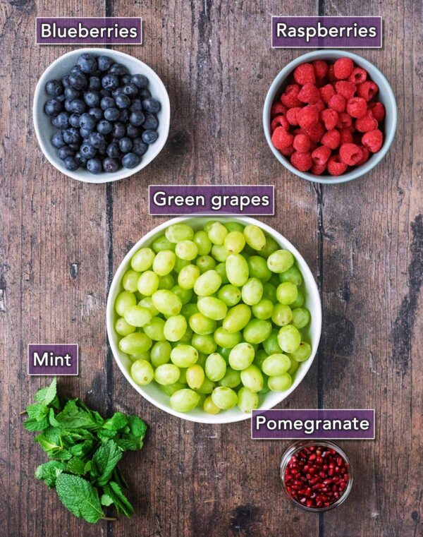 Christmas Fruit Wreath - Hungry Healthy Happy