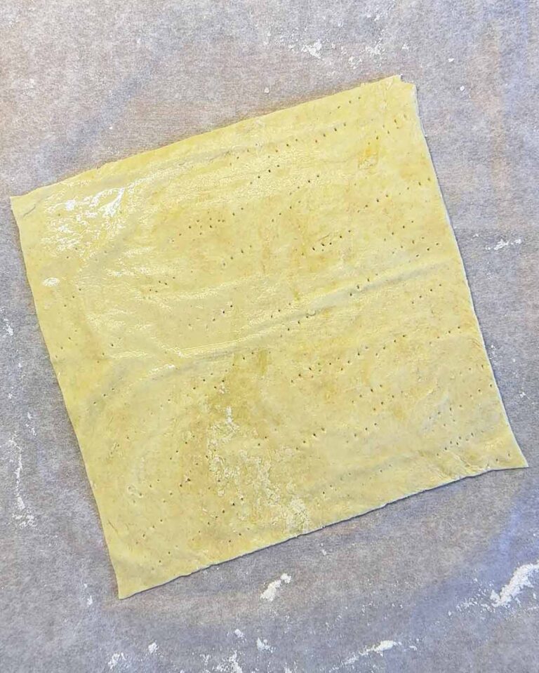 Easy Homemade Crackers - Hungry Healthy Happy