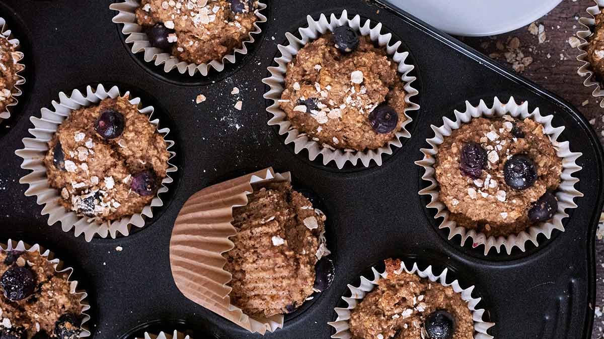 High Fibre Breakfast Muffins - Hungry Healthy Happy