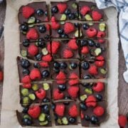 Dark Chocolate Berry Bark - Hungry Healthy Happy