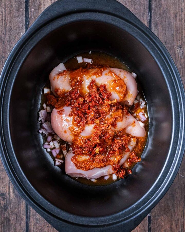 Slow Cooker Pesto Chicken - Hungry Healthy Happy